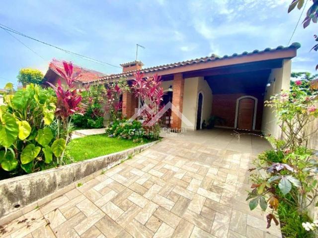 Casa / Sobrado para Venda em Peruíbe/SP Centro 3 Quartos