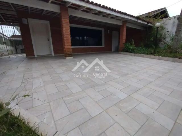 Casa / Sobrado para Venda em Peruíbe/SP Centro 3 Quartos