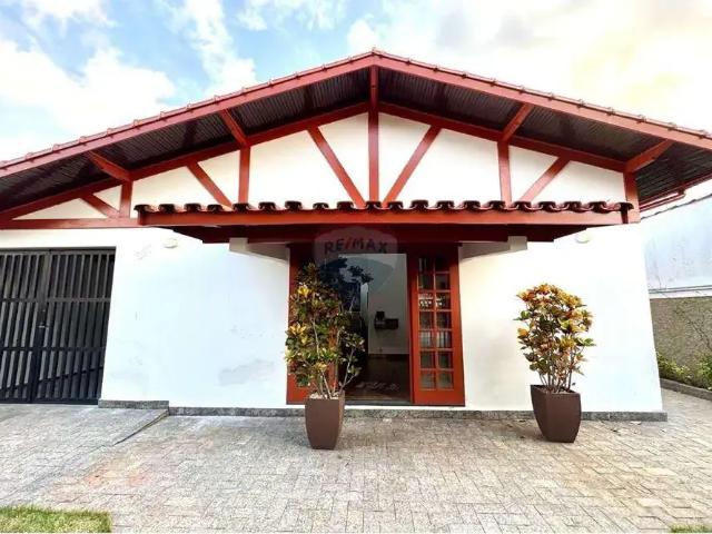 Casa / Sobrado para Venda em Peruíbe/SP Centro 3 Quartos