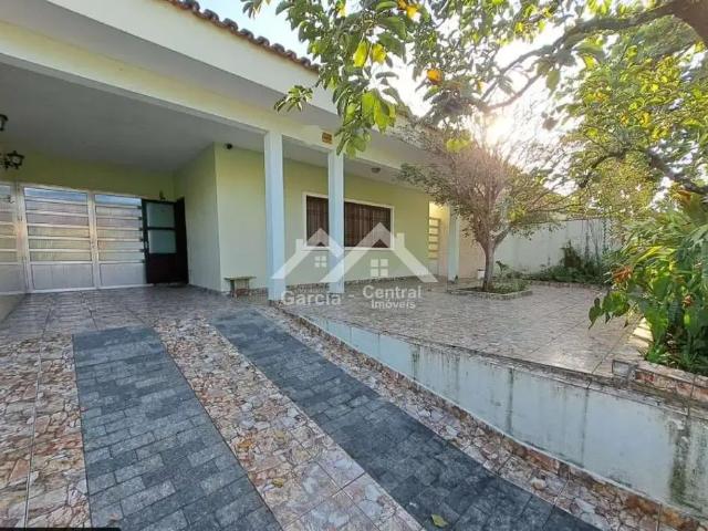 Casa / Sobrado para Venda em Peruíbe/SP Centro 3 Quartos