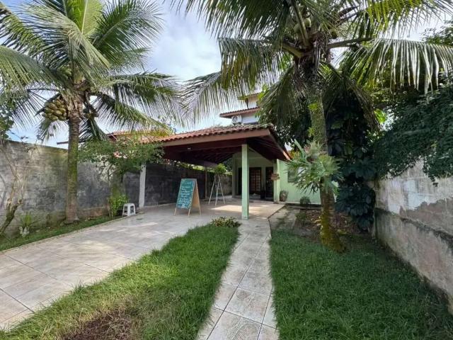 Casa / Sobrado para Venda em Peruíbe/SP Centro 3 Quartos