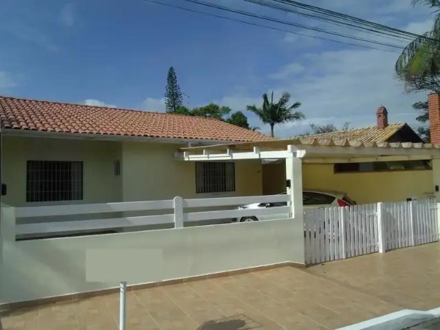 Casa / Sobrado para Venda em Peruíbe/SP Centro 3 Quartos