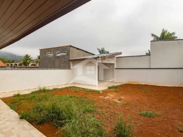 Casa / Sobrado para Venda em Peruíbe/SP Centro 3 Quartos