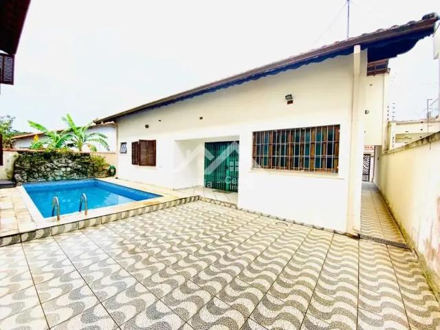 Casa / Sobrado para Venda em Peruíbe/SP Centro 3 Quartos