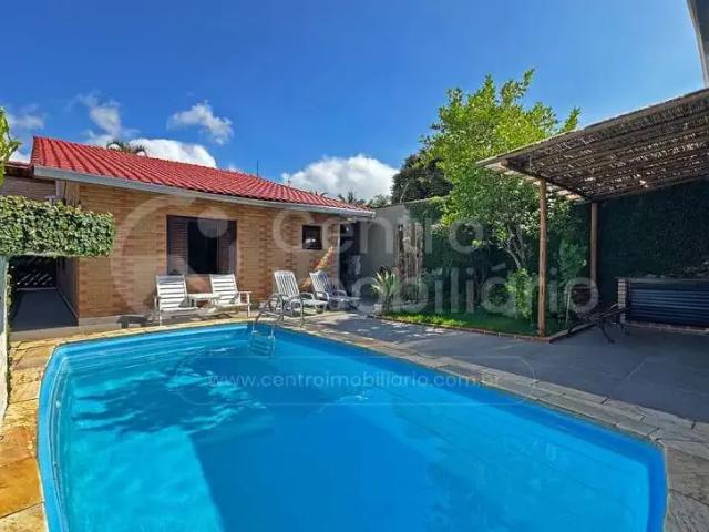 Casa / Sobrado para Venda em Peruíbe/SP Centro 4 Quartos