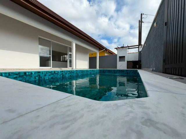Casa / Sobrado para Venda em Peruíbe/SP Centro 4 Quartos