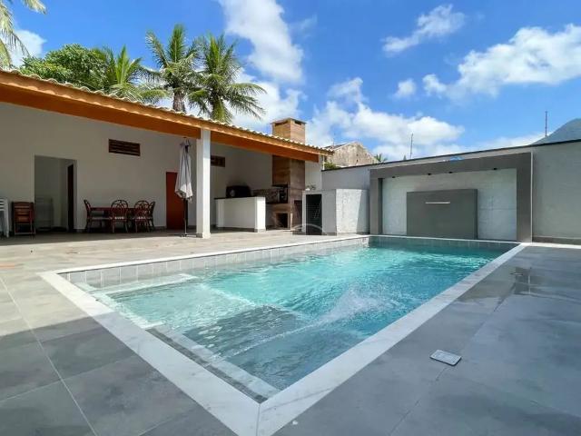 Casa / Sobrado para Venda em Peruíbe/SP Centro 4 Quartos