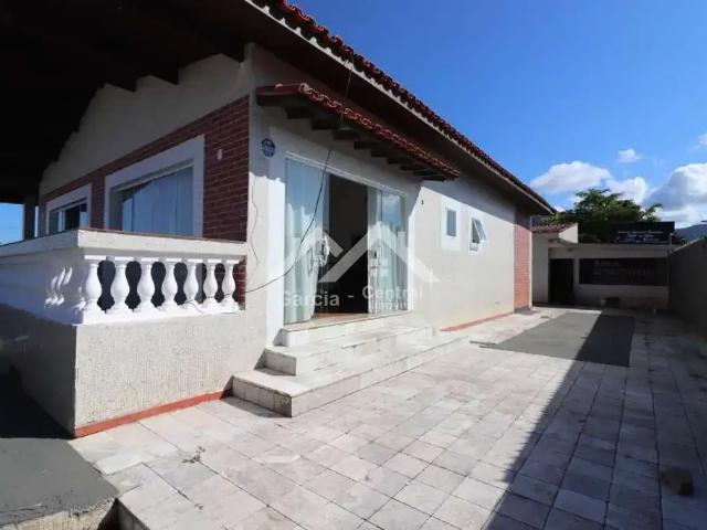 Casa / Sobrado para Venda em Peruíbe/SP Centro 4 Quartos