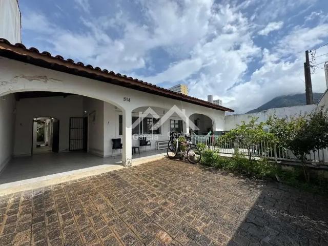 Casa / Sobrado para Venda em Peruíbe/SP Centro 4 Quartos