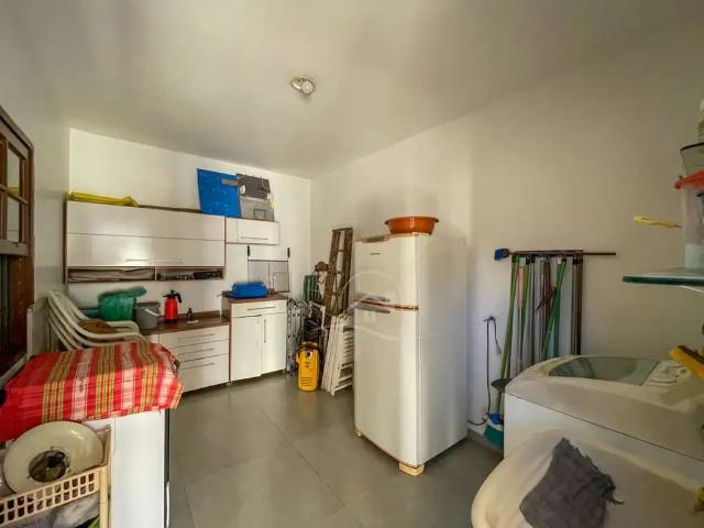 Casa / Sobrado para Venda em Peruíbe/SP Centro 4 Quartos