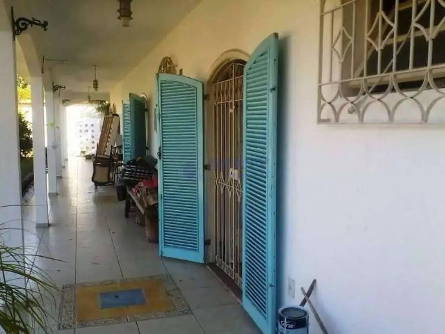 Casa / Sobrado para Venda em Peruíbe/SP Centro 4 Quartos