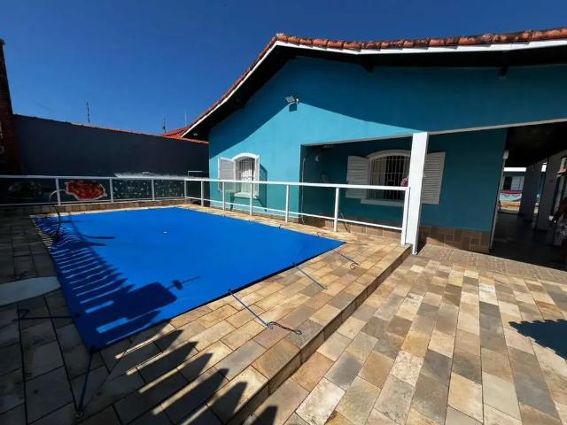 Casa / Sobrado para Venda em Peruíbe/SP Centro 4 Quartos