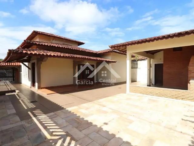 Casa / Sobrado para Venda em Peruíbe/SP Centro 4 Quartos