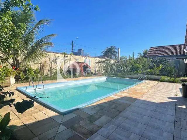 Casa / Sobrado para Venda em Peruíbe/SP Centro 5 Quartos