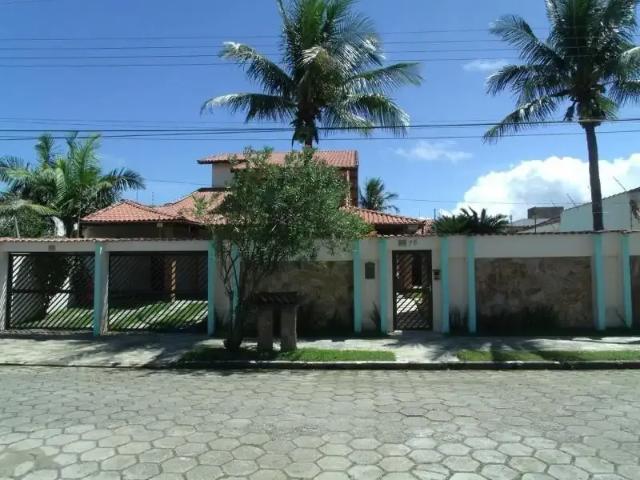 Casa / Sobrado para Venda em Peruíbe/SP Centro 5 Quartos