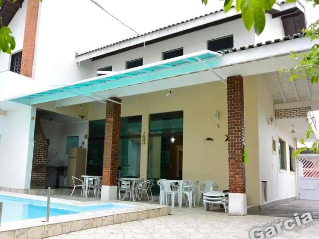 Casa / Sobrado para Venda em Peruíbe/SP Centro 6 Quartos