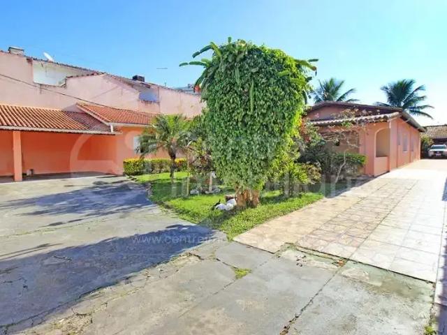 Casa / Sobrado para Venda em Peruíbe/SP Centro 7 Quartos