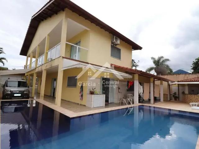 Casa / Sobrado para Venda em Peruíbe/SP Centro 7 Quartos