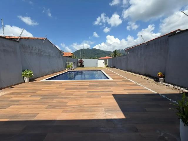 Casa / Sobrado para Venda em Peruíbe/SP Chácaras Fazenda São João 4 Quartos