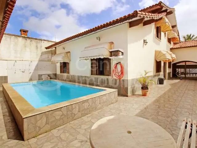 Casa / Sobrado para Venda em Peruíbe/SP Cidade Nova Peruibe 5 Quartos