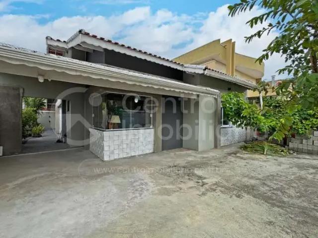 Casa / Sobrado para Venda em Peruíbe/SP Cidade Nova Peruibe 3 Quartos
