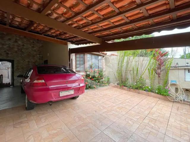 Casa / Sobrado para Venda em Peruíbe/SP Arpoador 3 Quartos