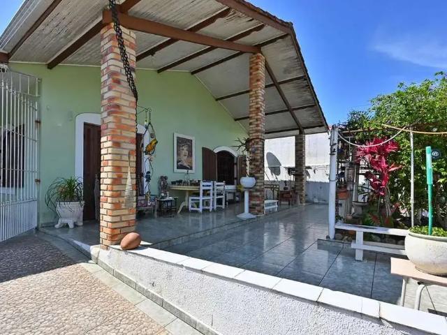 Casa / Sobrado para Venda em Peruíbe/SP Arpoador 3 Quartos