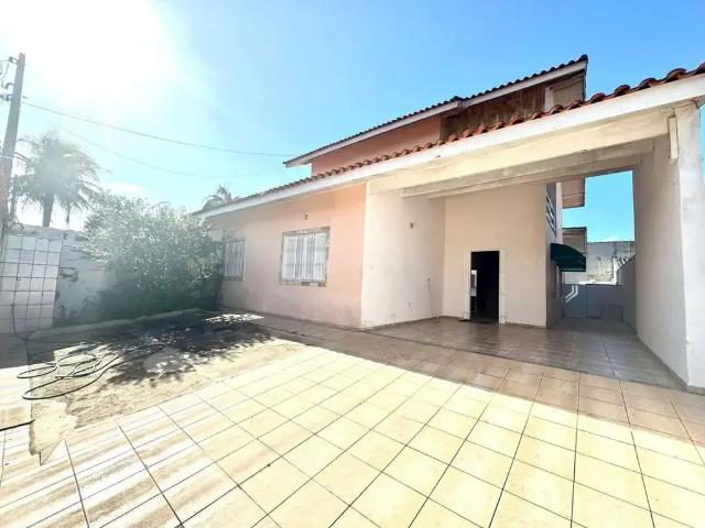Casa / Sobrado para Venda em Peruíbe/SP Balneário Barra De Jangada 3 Quartos
