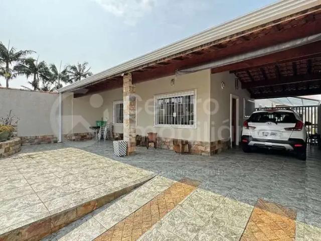 Casa / Sobrado para Venda em Peruíbe/SP Balneário Barra De Jangada 3 Quartos