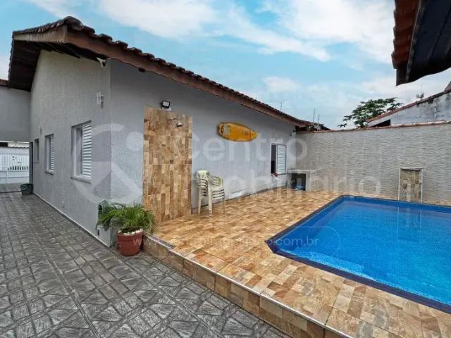 Casa / Sobrado para Venda em Peruíbe/SP Balneário Casa Blanca 3 Quartos