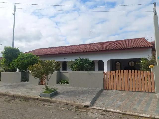 Casa / Sobrado para Venda em Peruíbe/SP Balneario Flórida 3 Quartos