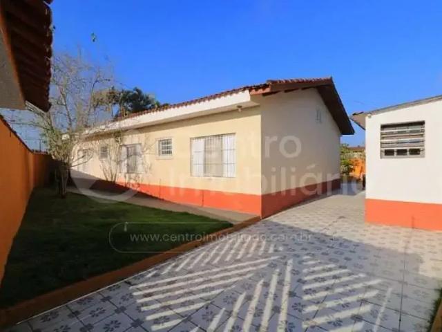 Casa / Sobrado para Venda em Peruíbe/SP Balneario Flórida 4 Quartos