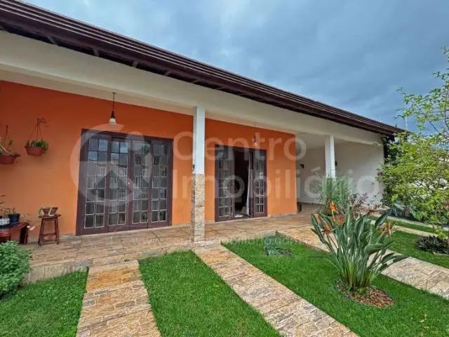 Casa / Sobrado para Venda em Peruíbe/SP Balneário Josedy 4 Quartos