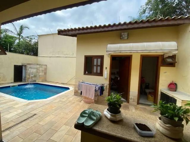 Casa / Sobrado para Venda em Peruíbe/SP Balneário Josedy 3 Quartos