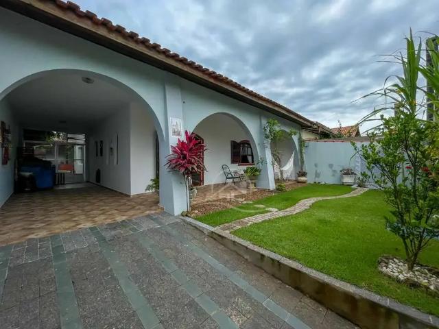 Casa / Sobrado para Venda em Peruíbe/SP Balneário Josedy 3 Quartos