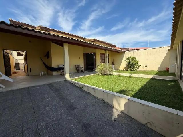Casa / Sobrado para Venda em Peruíbe/SP Balneário Josedy 3 Quartos