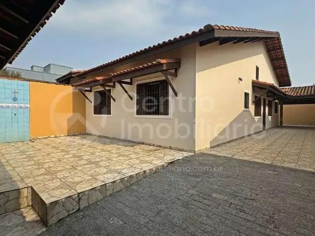 Casa / Sobrado para Venda em Peruíbe/SP Balneário Pampas 3 Quartos