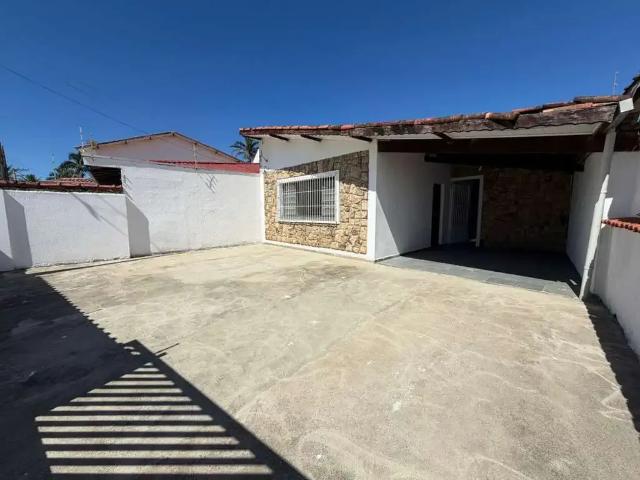 Casa / Sobrado para Venda em Peruíbe/SP Balneário Stella Maris 4 Quartos