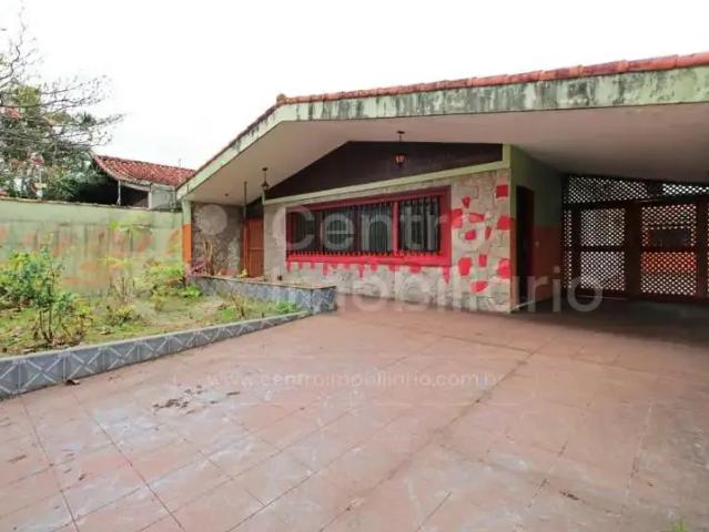 Casa / Sobrado para Venda em Peruíbe/SP Balneário Stella Maris 2 Quartos