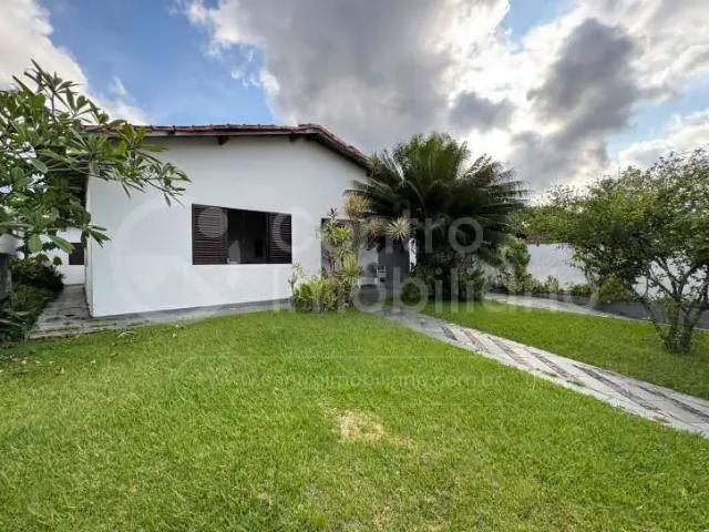 Casa / Sobrado para Venda em Peruíbe/SP Balneário Stella Maris 3 Quartos
