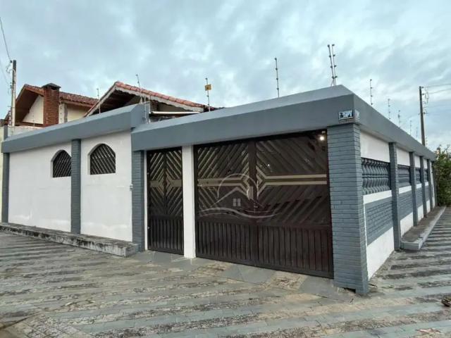 Casa / Sobrado para Venda em Peruíbe/SP Balneário Stella Maris 3 Quartos