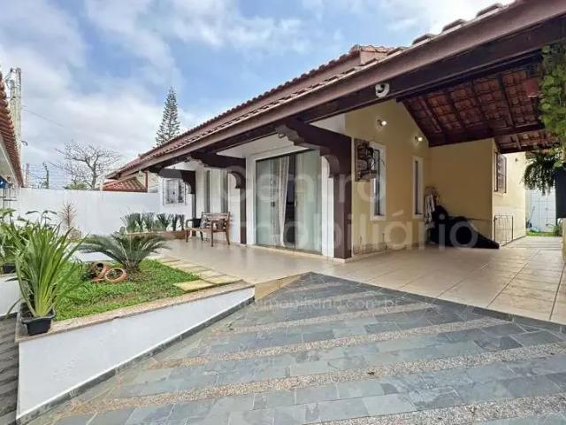 Casa / Sobrado para Venda em Peruíbe/SP Balneário Stella Maris 3 Quartos