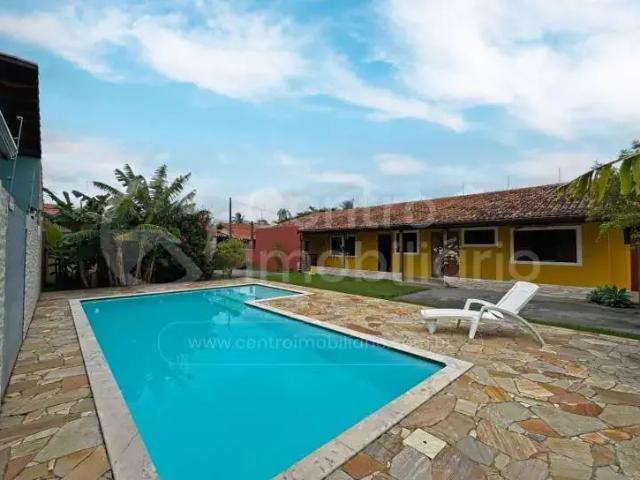 Casa / Sobrado para Venda em Peruíbe/SP Balneário Stella Maris 3 Quartos