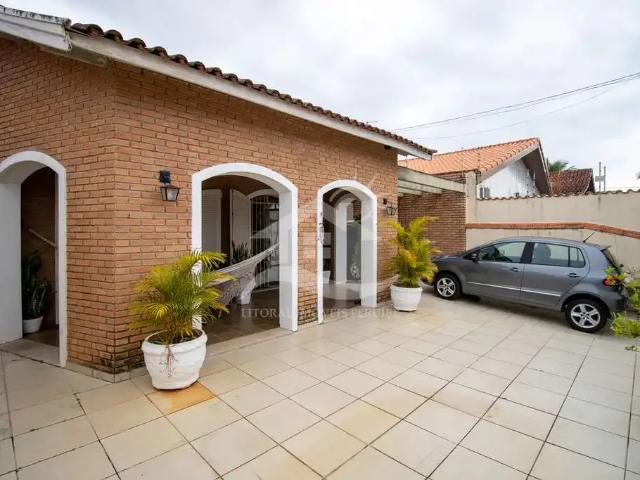 Casa / Sobrado para Venda em Peruíbe/SP Balneário São João Batista 3 Quartos