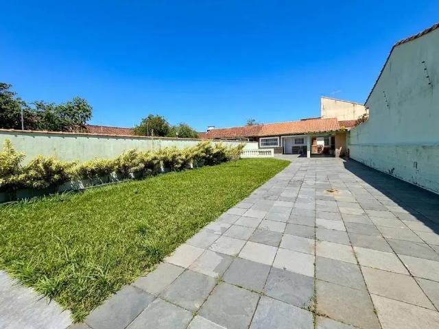 Casa / Sobrado para Venda em Peruíbe/SP Centro 2 Quartos