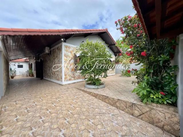 Casa / Sobrado para Venda em Peruíbe/SP Balneário Três Marias 4 Quartos