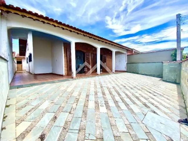 Casa / Sobrado para Venda em Peruíbe/SP Belmira Novaes 3 Quartos