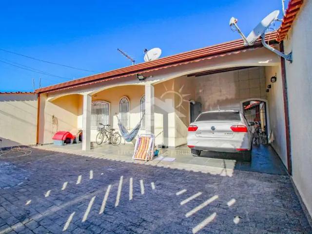 Casa / Sobrado para Venda em Peruíbe/SP Belmira Novaes 3 Quartos