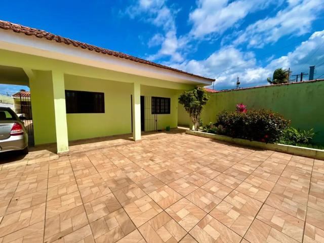 Casa / Sobrado para Venda em Peruíbe/SP Belmira Novaes 3 Quartos