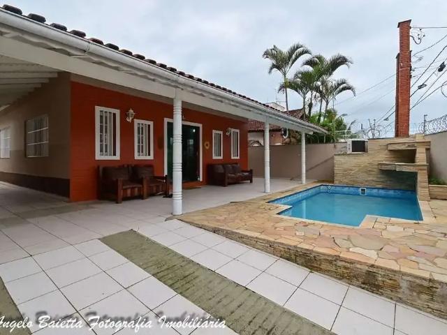 Casa / Sobrado para Venda em Peruíbe/SP Estância Balneária Belmira Novaes 3 Quartos
